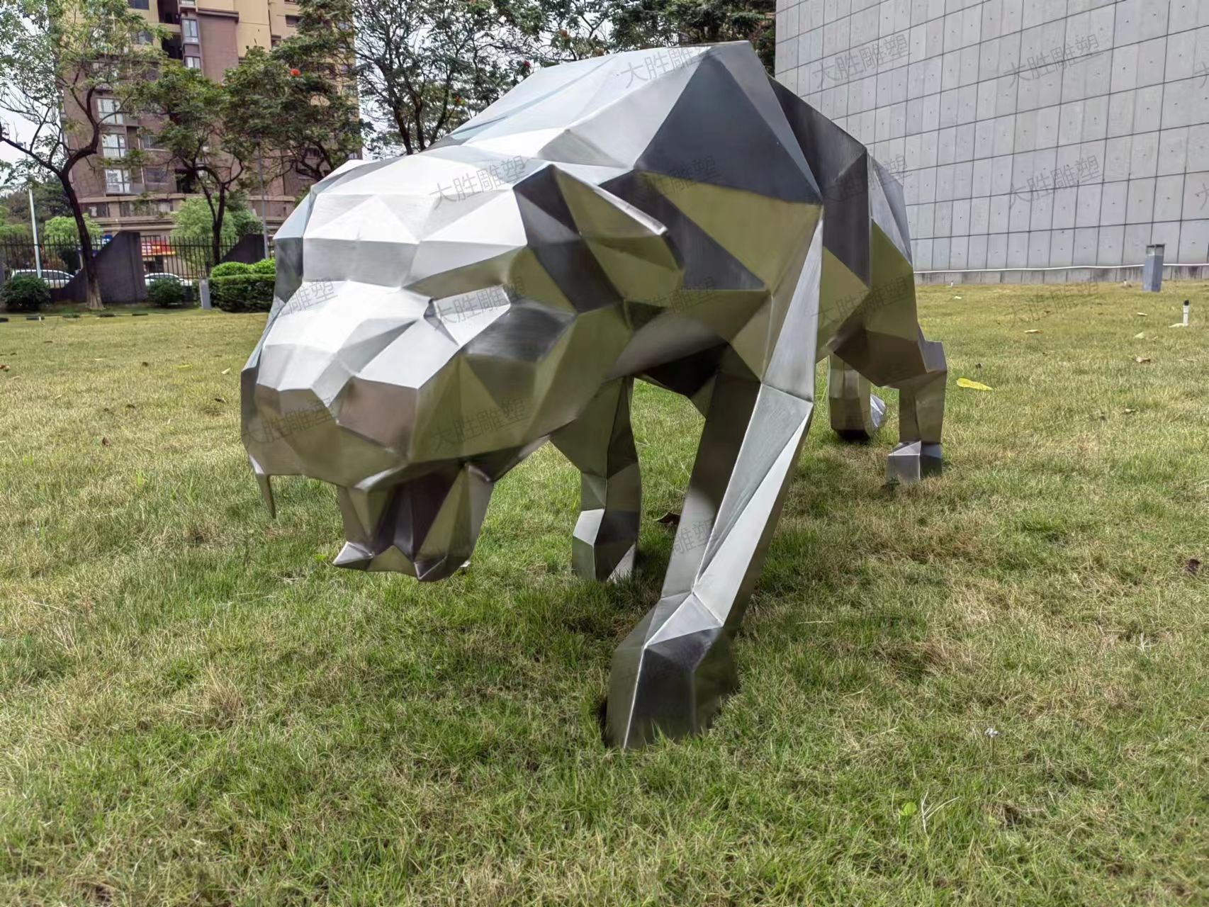Stainless Steel Block Cheetah Sculpture - Metal Sculpture Specialist
