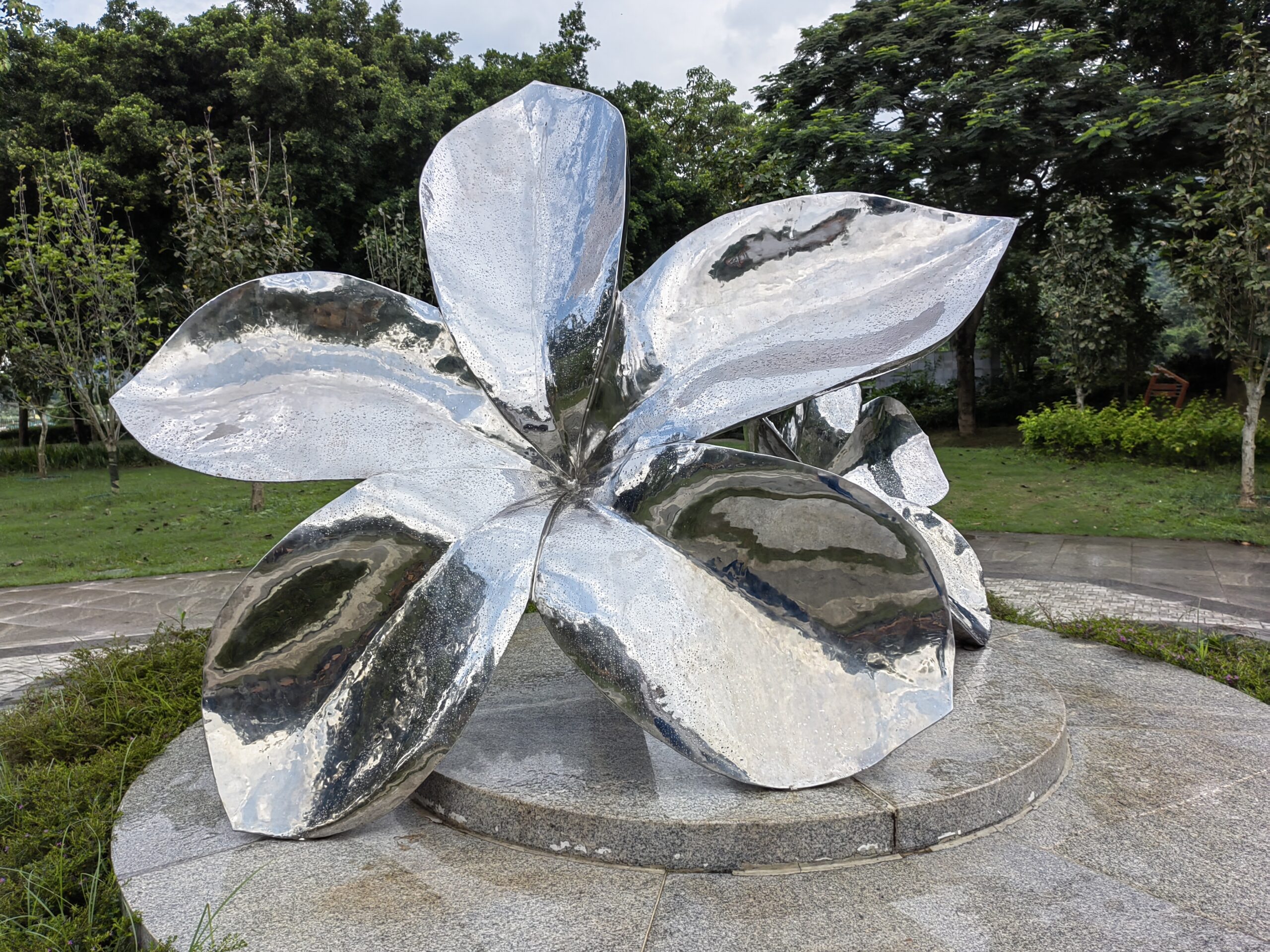 Magnolia flower sculpture - Metal Sculpture Specialist