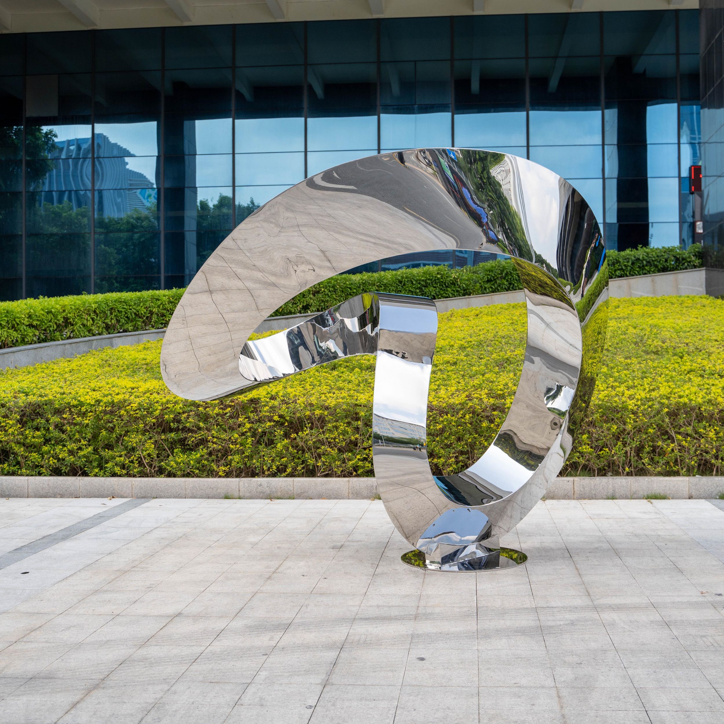 Large outdoor stainless steel streamer sculpture - Metal Sculpture ...