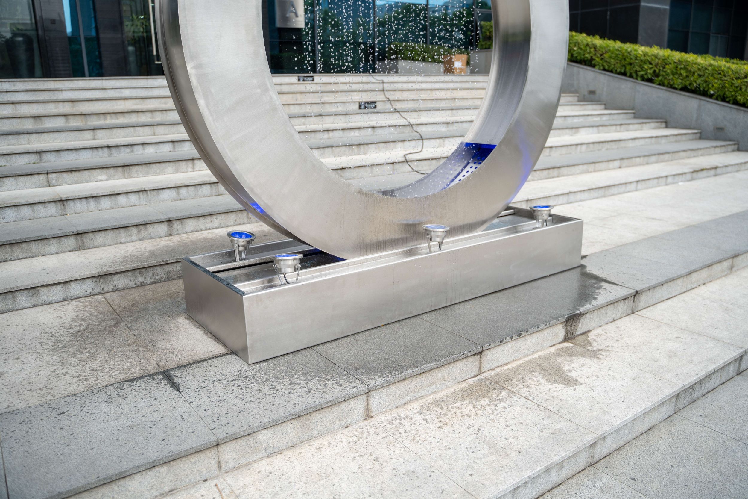 Outdoor circular water spray sculpture - Metal Sculpture Specialist