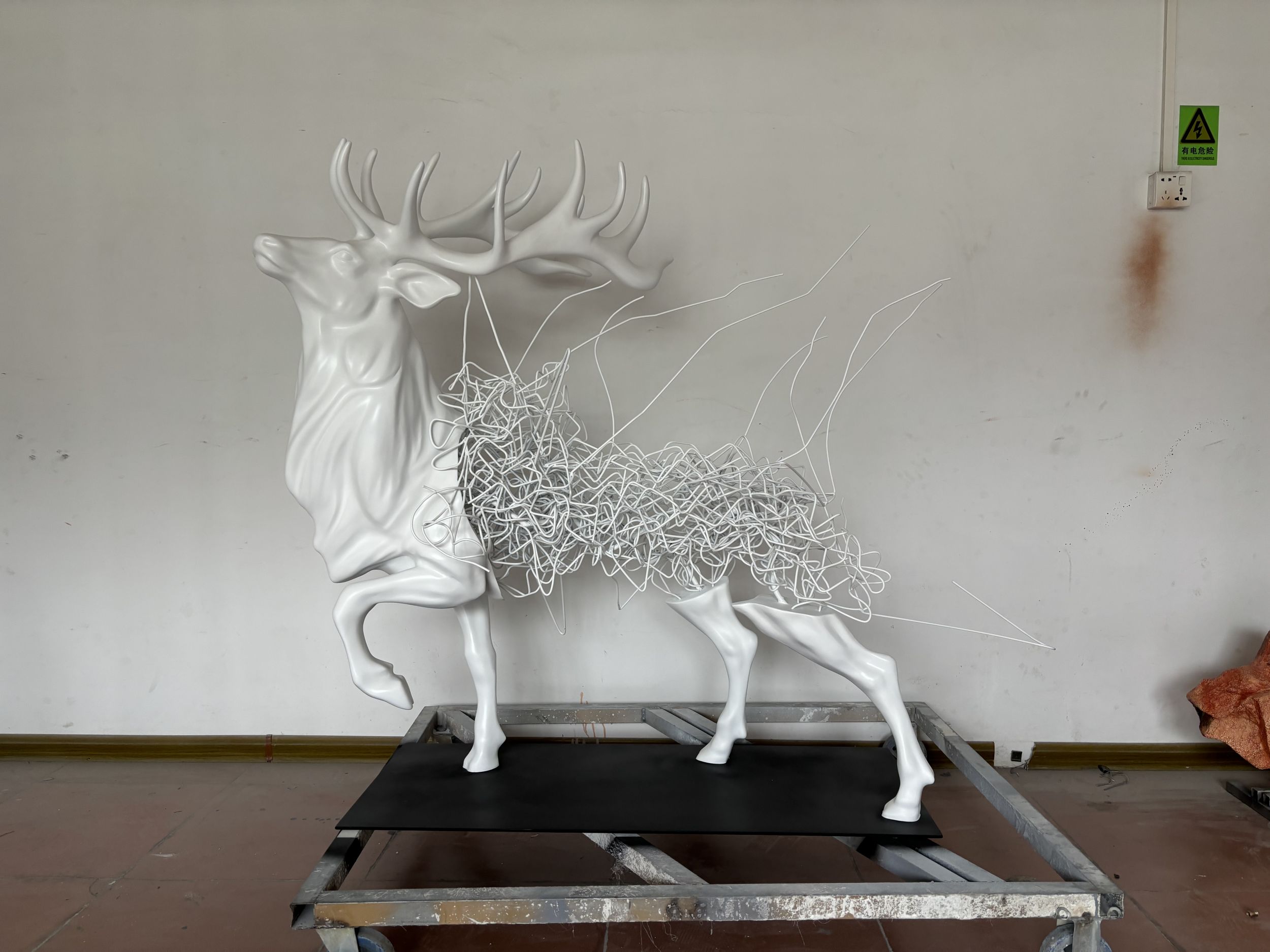 sculpture garend -Elk sculpture - Metal Sculpture Specialist