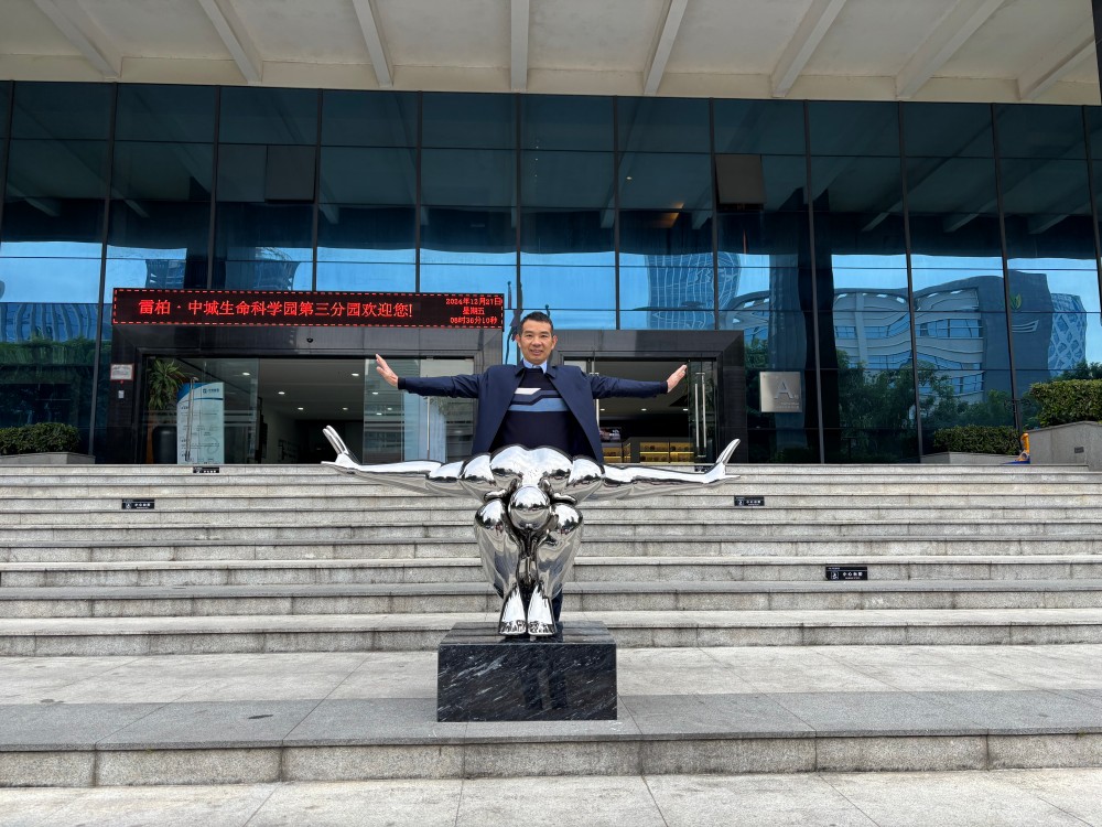 Stainless Steel Man Sculpture - Metal Sculpture Specialist