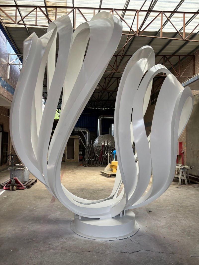 Abstract Flower Sculpture - Metal Sculpture Specialist